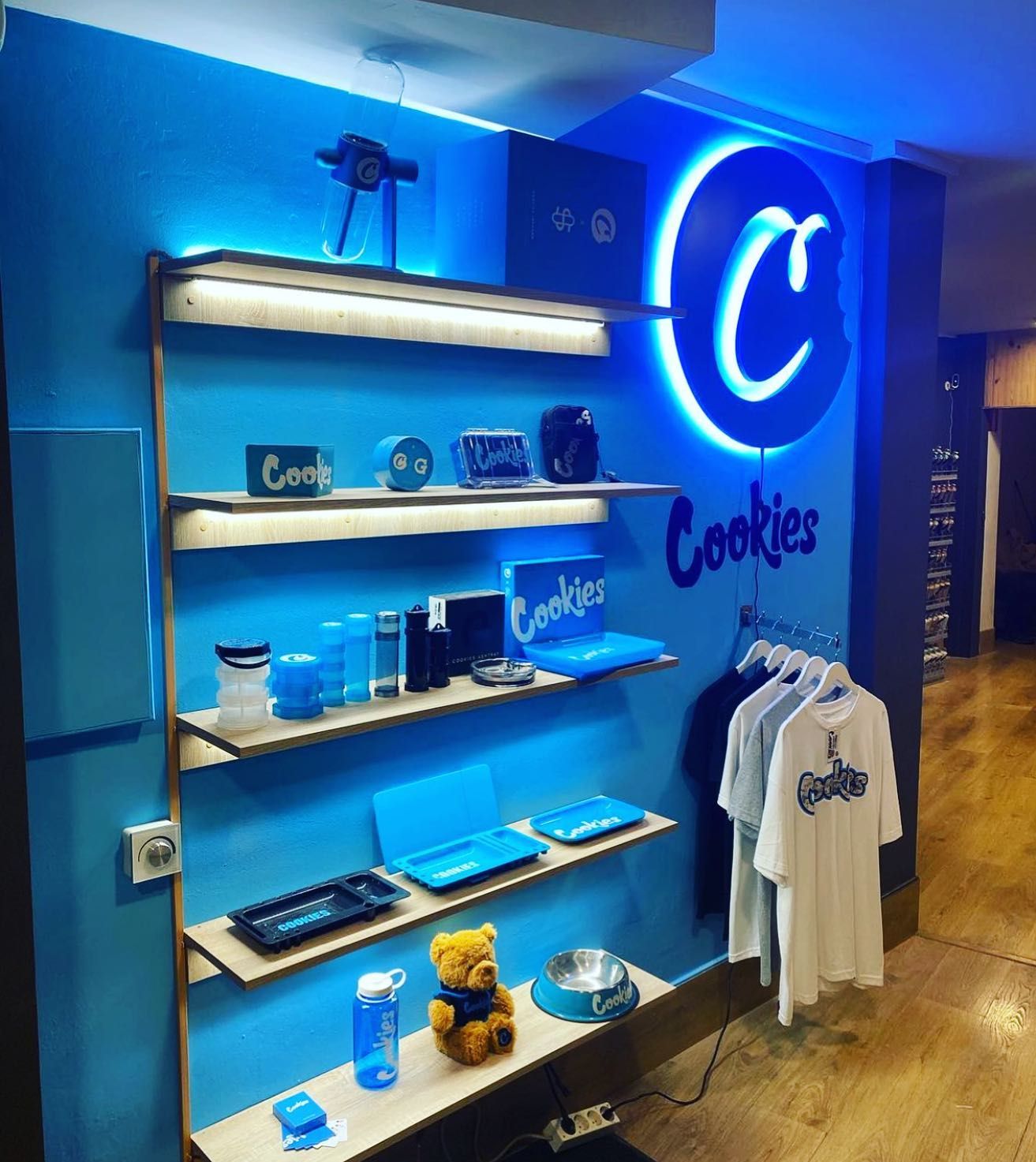 Cookies Seed Bank breeder. Seed bank info - GrowDiaries