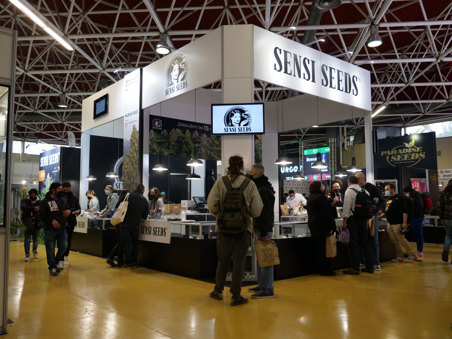 Sensi Seeds breeder. Seed bank info - GrowDiaries