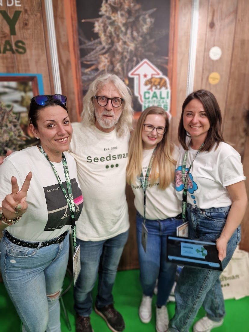 Seedsman breeder. Seed bank info - GrowDiaries