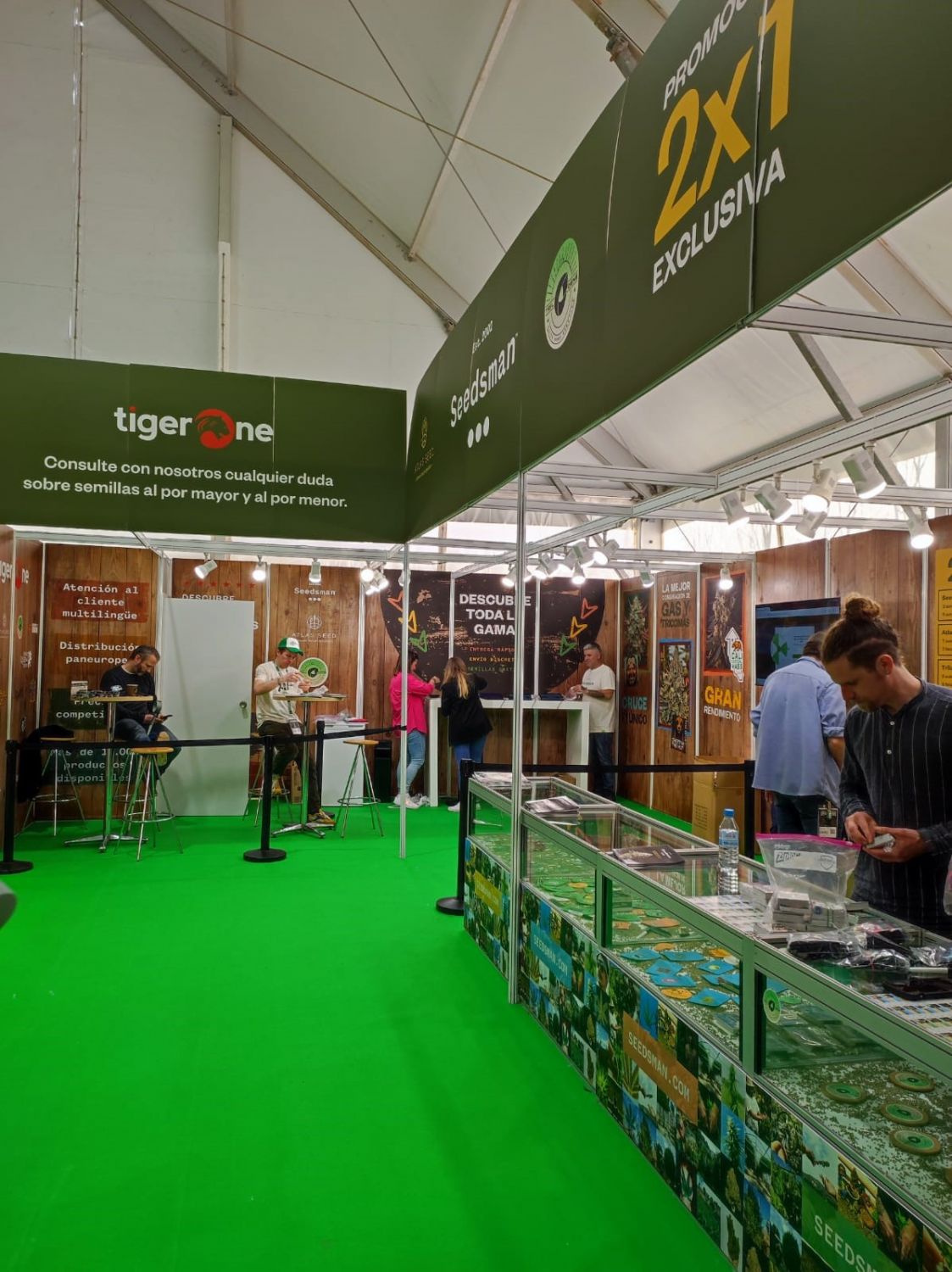 Seedsman breeder. Seed bank info - GrowDiaries